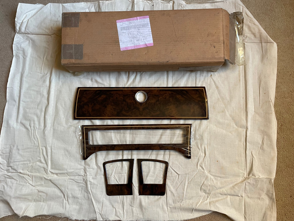 NOS NEW GENUINE Jaguar Daimler VDP XJ40 Walnut Dashboard Dash Wood ven ...