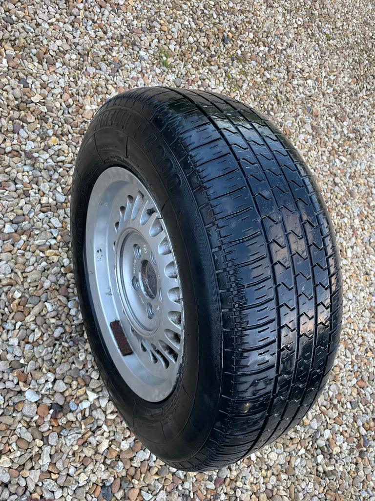 JAGUAR XJ40 15” Teardrop alloy wheel x1 15x7J 5x120pcd CBC4688. Pirell ...