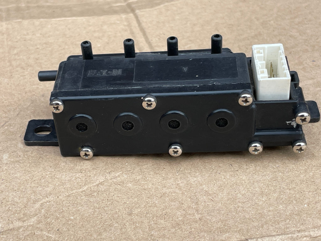 Jaguar XJ40 XJS 93-94 HVAC box a/c Heater vacuum 4 way solenoid valve ...