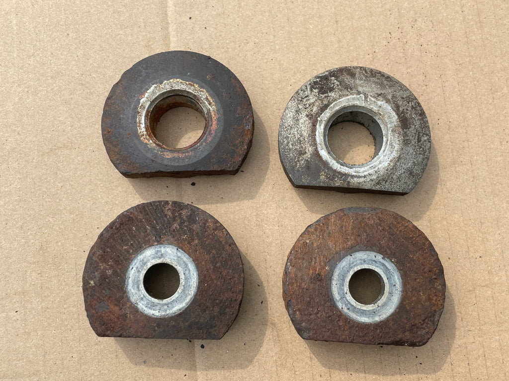 Daimler Jaguar X308 XK8 X300 diff fixing to subframe spacer washer set ...