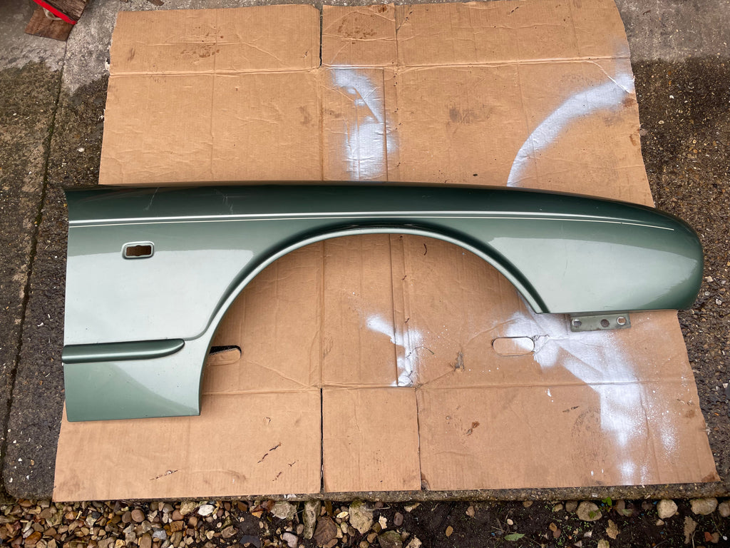 Jaguar Daimler X300 X308 XJ8 XJ6 Right side Fender Wing Alpine Green ...