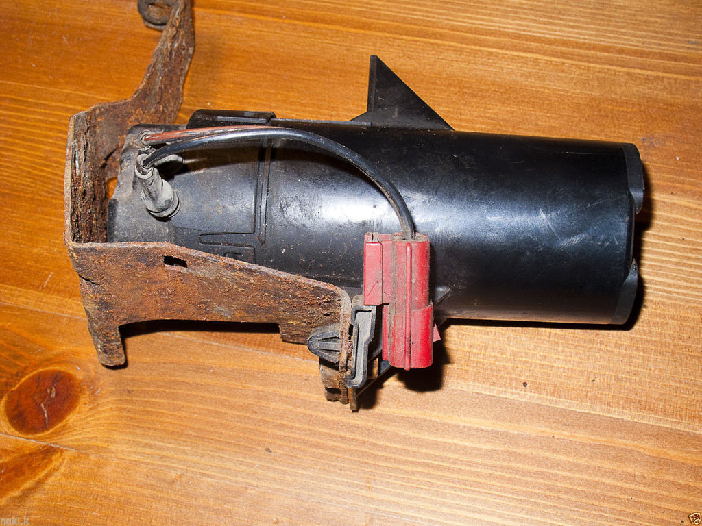Jaguar XJ40 X300 Alternator Suppressor – Black Cherry Jaguar