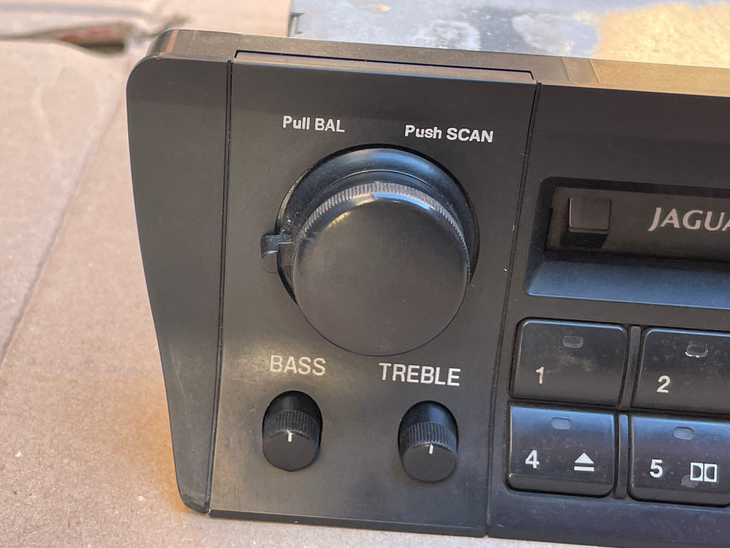 Jaguar xj6 XJ40 93-94 Stereo Radio Cassette Player Alpine DBC11304 AJ9 ...