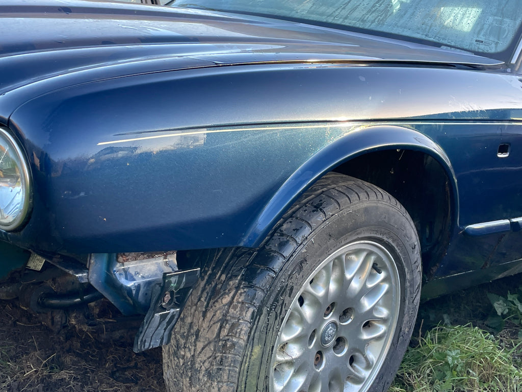 Daimler Jaguar X300 X308 left side Fender Wing – Black Cherry Jaguar