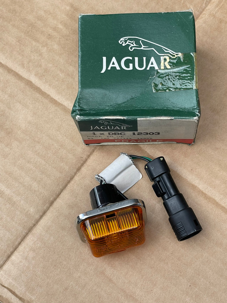 NEW NOS Daimler Jaguar XJ40 XJS wing repeater indicator – Black Cherry ...