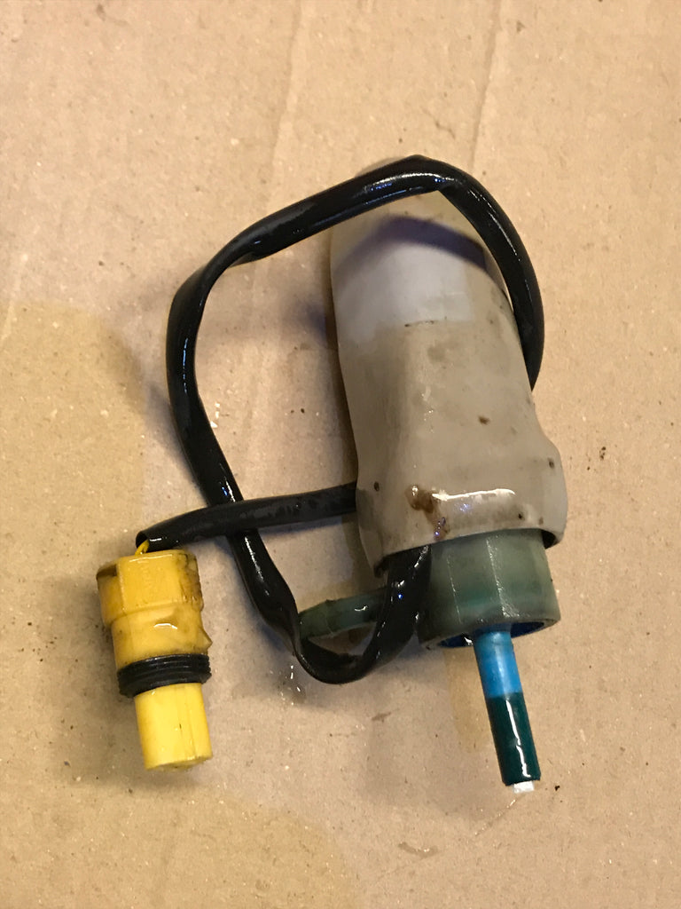 Daimler Jaguar XJ40 91-92 Screen washer pump – Black Cherry Jaguar