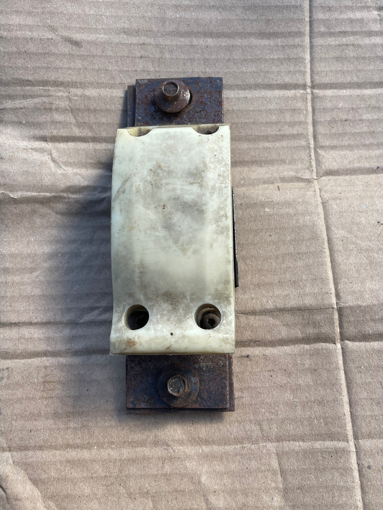 Jaguar XJ40 side Rear Bumper Bracket Mount x1 – Black Cherry Jaguar