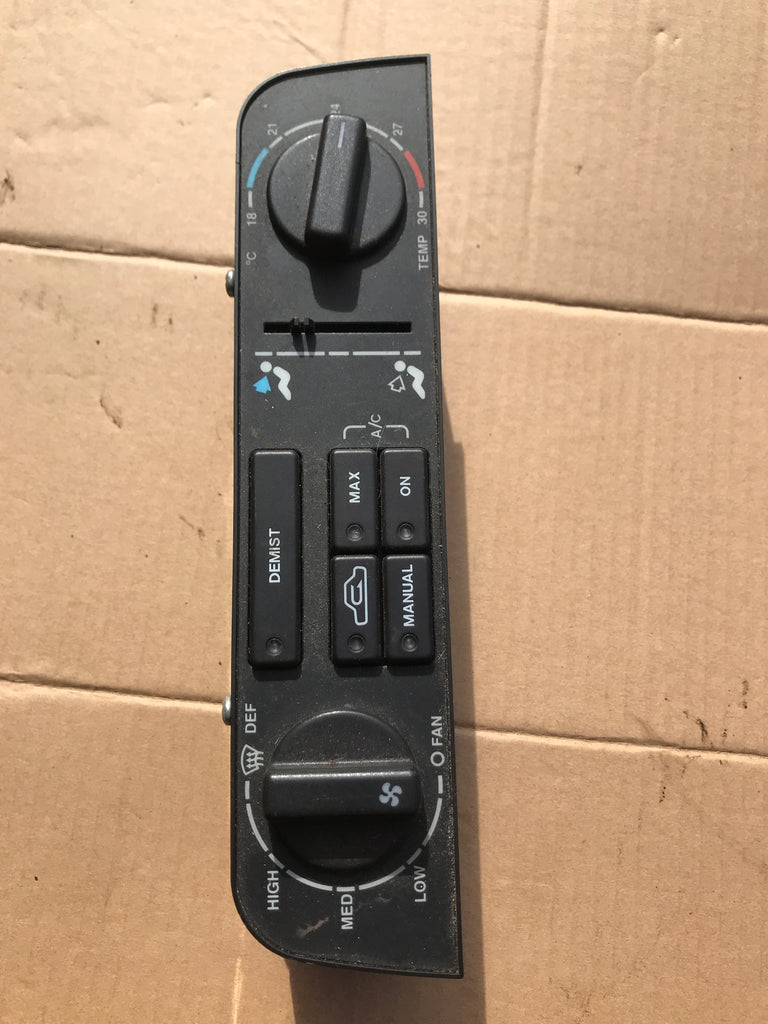 Jaguar XJ40 93-94 heating fans AIR CON climate control panel heater DB ...