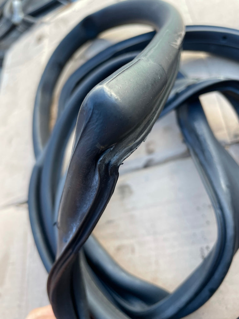 Jaguar Daimler X300 X308 Inner door rubber seal OSF Right side Front ...