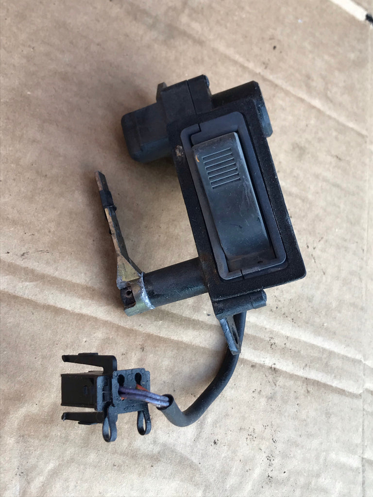 Jaguar XJ40 90-92 boot lock latch remote release BEC5711 or XJS BEC456 ...