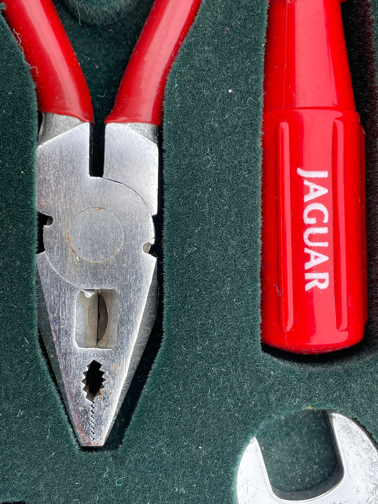 Daimler Jaguar X300 under bonnet Tool box Kit – Black Cherry Jaguar