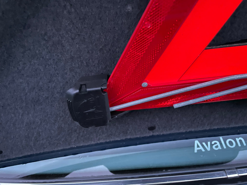 Jaguar X308 X300 X308 XJ6 Boot Mounted Emergency Warning Triangle ...
