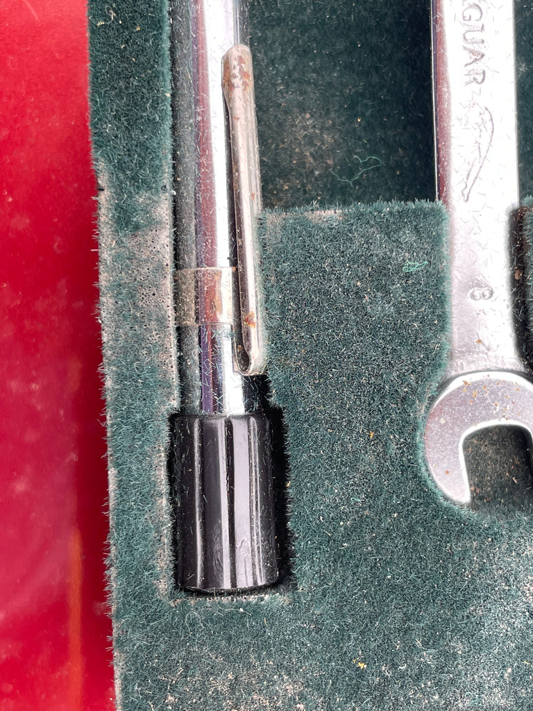 Daimler Jaguar X300 under bonnet Tool box Kit – Black Cherry Jaguar