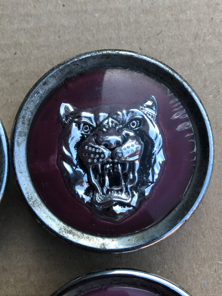 Jaguar X300 X308 XK8 XJ40 Growler wheel badges x4. – Black Cherry Jaguar