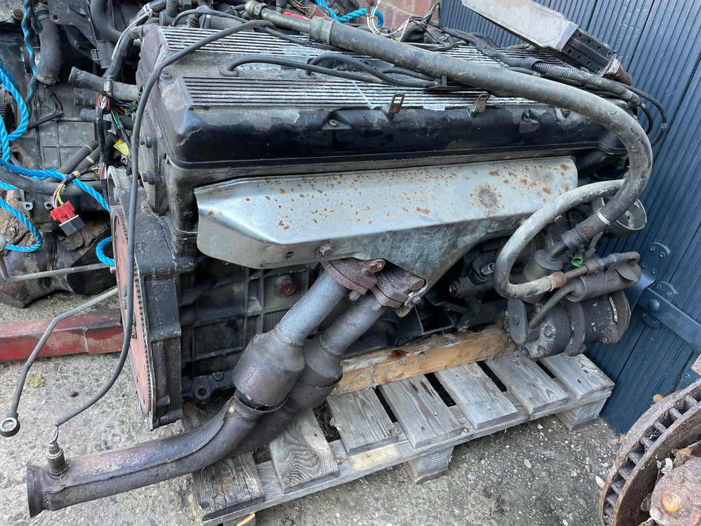 Jaguar XJ40 XJS 4.0 AJ6 engine 90-92 model version – Black Cherry Jaguar