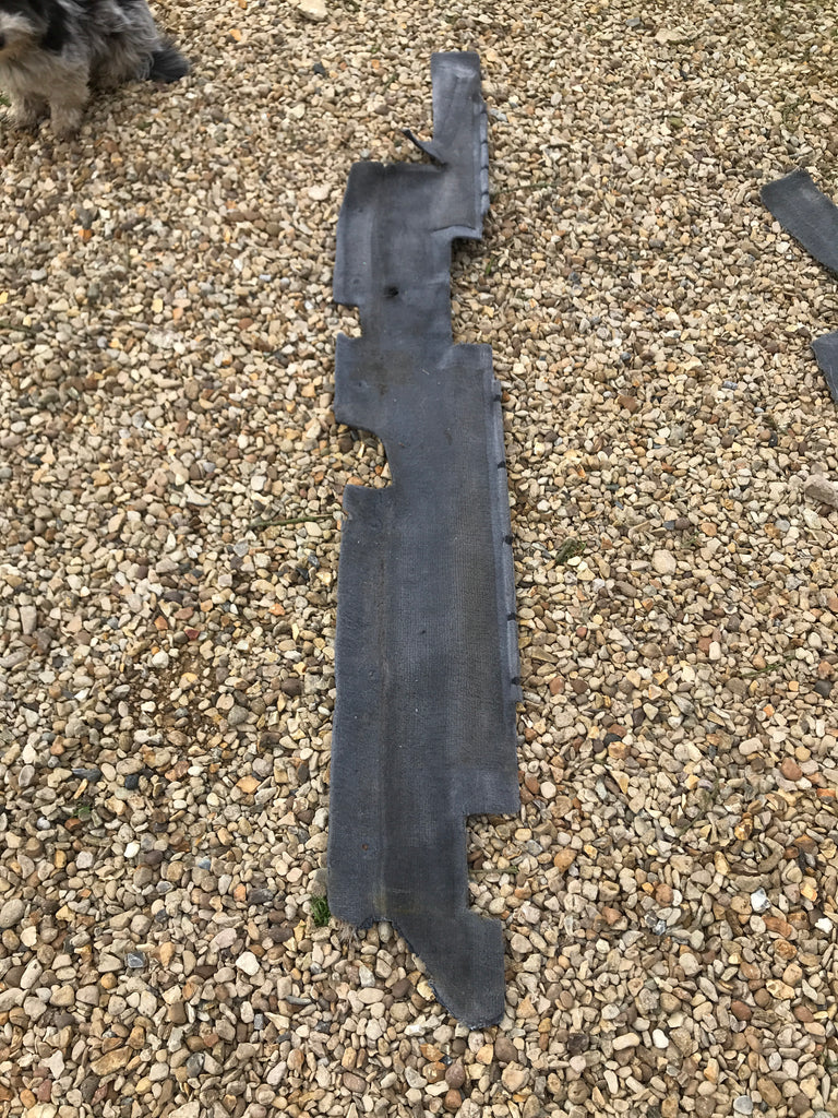 Jaguar XJ40 NS Front sill carpet cover LDY Savill Smoke grey – Black ...