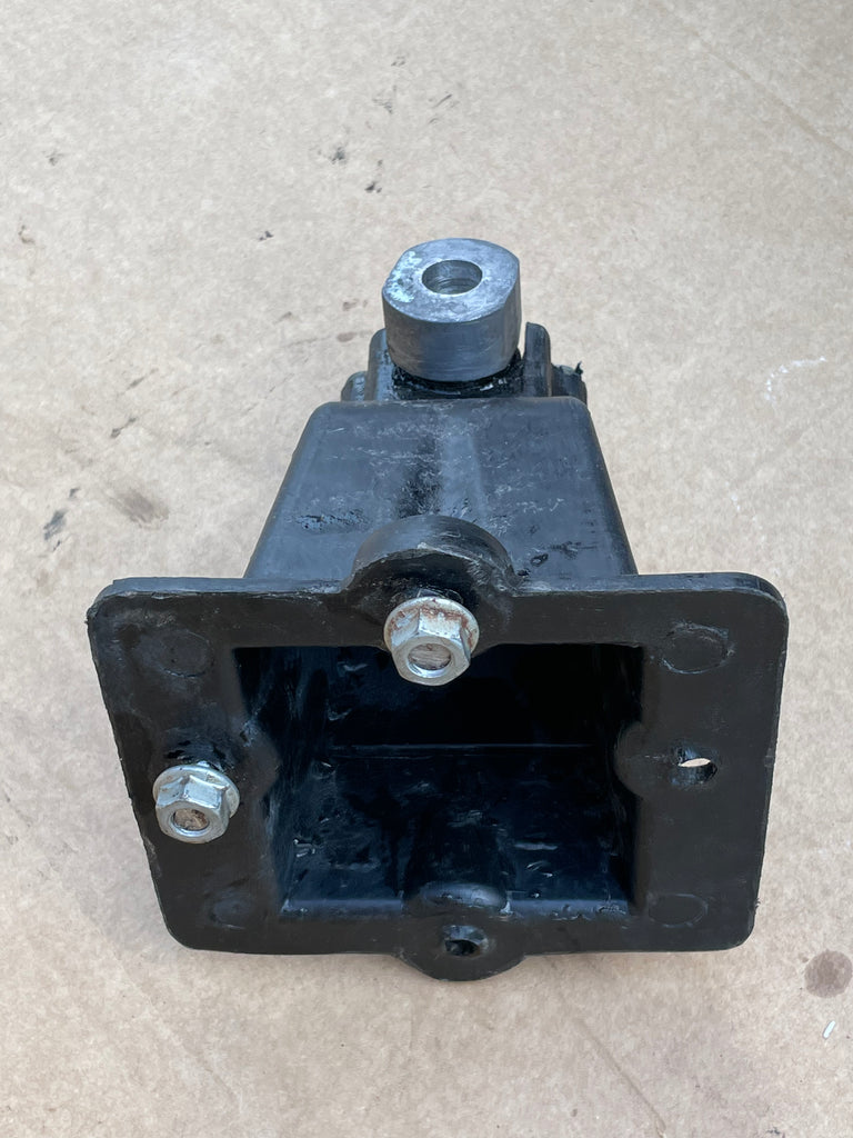 Jaguar X300 X308 rear bumper mount x1 HNG6567AA – Black Cherry Jaguar