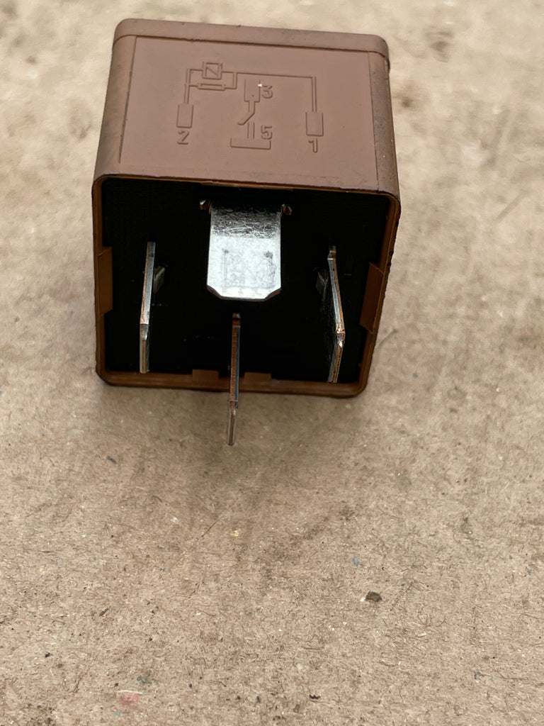 Jaguar X300 X308 Multifunction Relay LJA6703AA – Black Cherry Jaguar