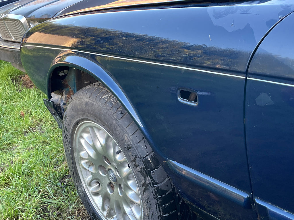 Daimler Jaguar X300 X308 left side Fender Wing – Black Cherry Jaguar