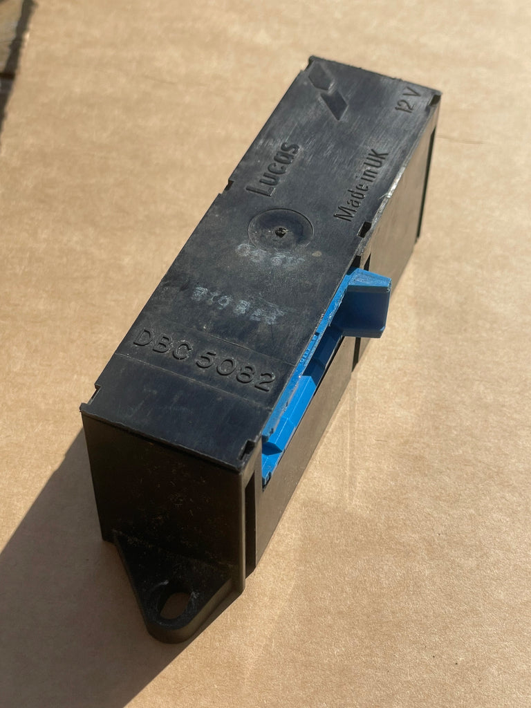 Daimler Jaguar XJ40 4.0 transmission decoder module – Black Cherry Jaguar