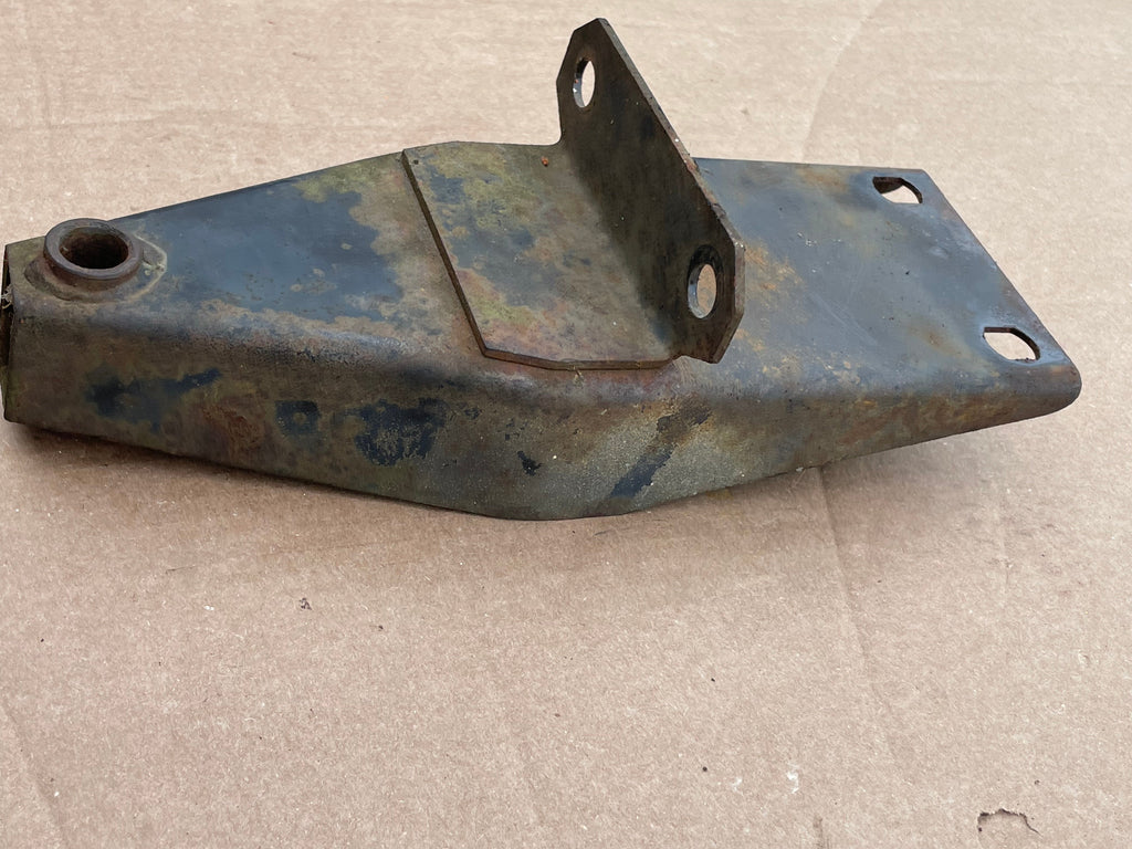 Daimler Jaguar XJ40 Front Bumper Mounting Bracket left 86-92MY – Black ...