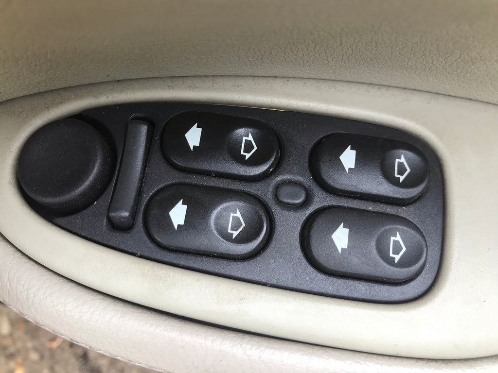 Jaguar X308 drivers window switch pack non memory – Black Cherry Jaguar