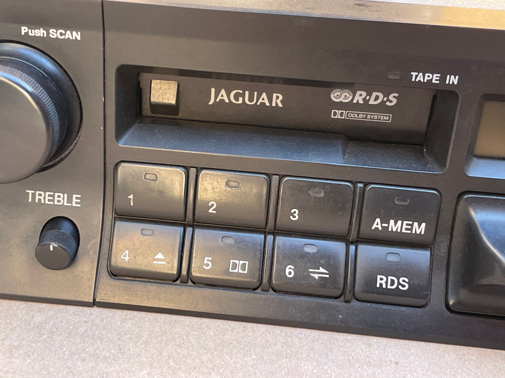 Jaguar xj6 XJ40 93-94 Stereo Radio Cassette Player Alpine DBC11304 AJ9 ...