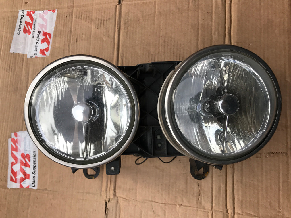 Jaguar X308 XJ8 97-02 RH side headlamp with frame – Black Cherry Jaguar